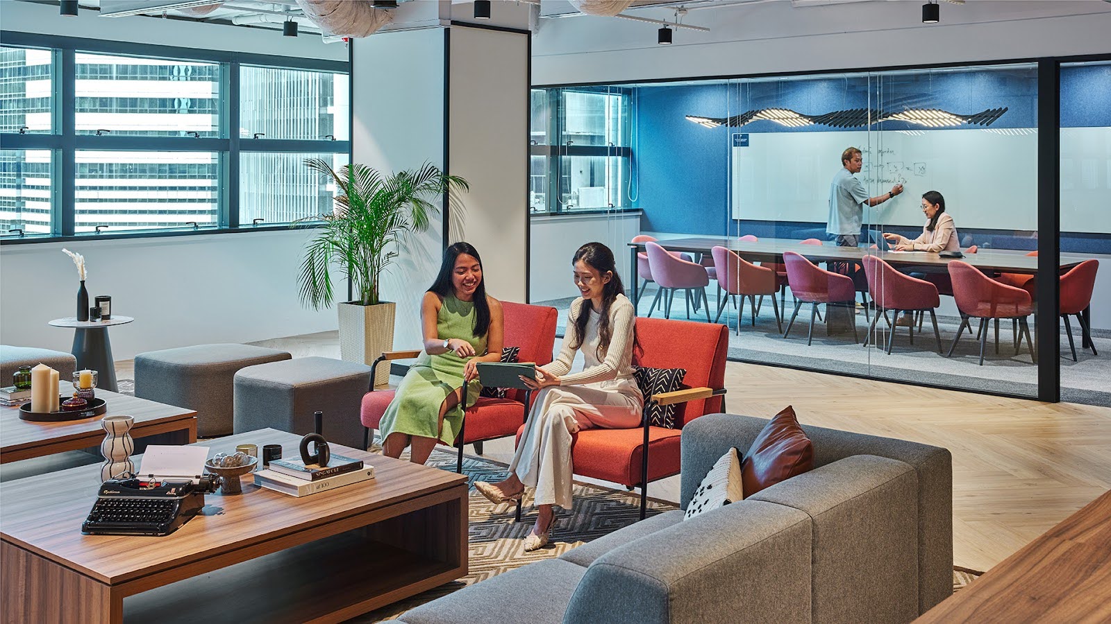 Guide to Hybrid & Flexible Workspaces in Singapore | JustCo